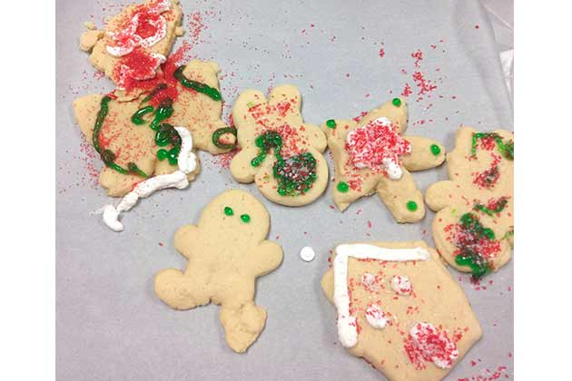 40 Hilarious Christmas Cookie Fails