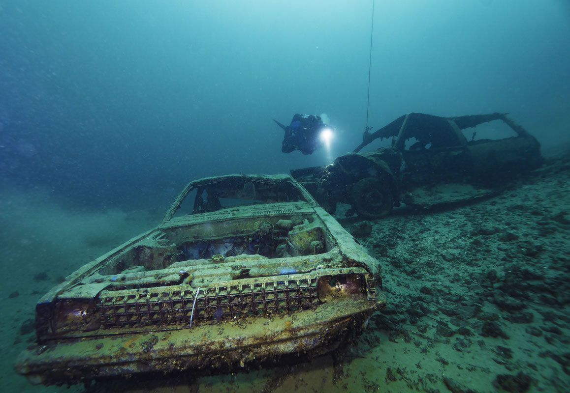 30 Disturbing Discoveries of Man-Made Items at the Bottom of the Ocean